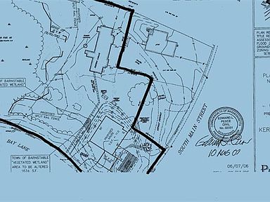 726 S Main St, Centerville, MA 02632 | Zillow