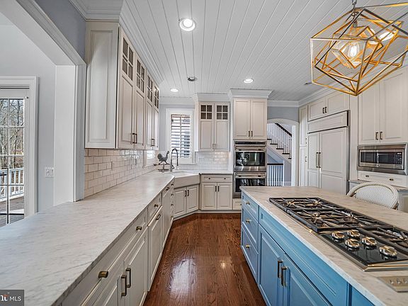 901 Sorrell Hill Dr, Malvern, PA 19355 | MLS #PACT499132