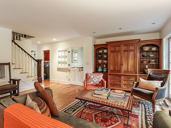 122 Sharp Hill Rd, Wilton, CT 06897