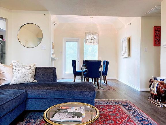 Bryan Place Condominiums - Dallas, TX