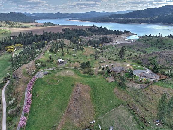 5061 Hunters Campground Rd, Hunters, WA 99137