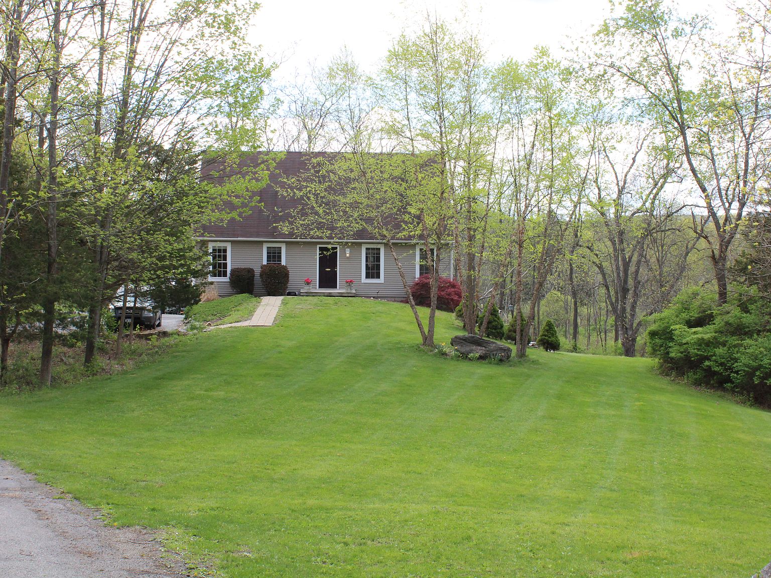 118 Hoof Print Rd, Millbrook, NY 12545 | Zillow