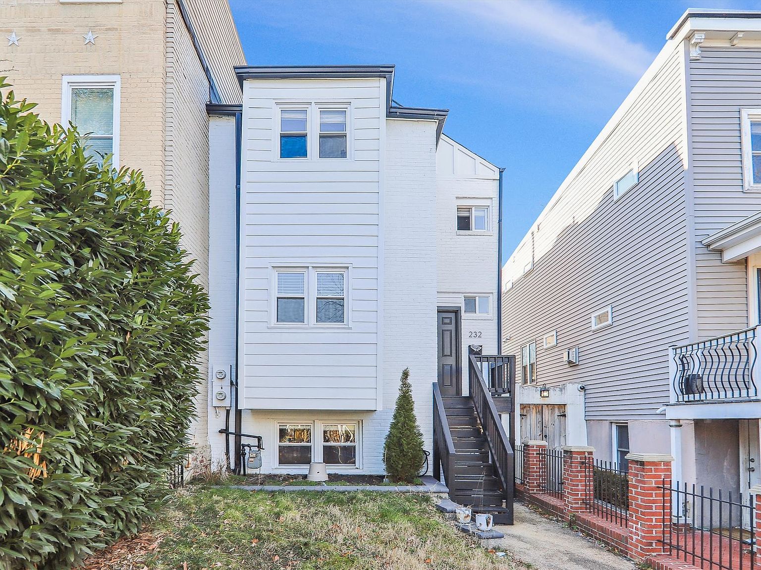 232 14th Pl NE #1, Washington, DC 20002 | Zillow