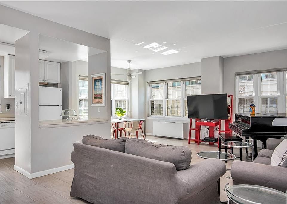40 Oceana Dr W #1C, Brooklyn, NY 11235 | MLS #485152 | Zillow