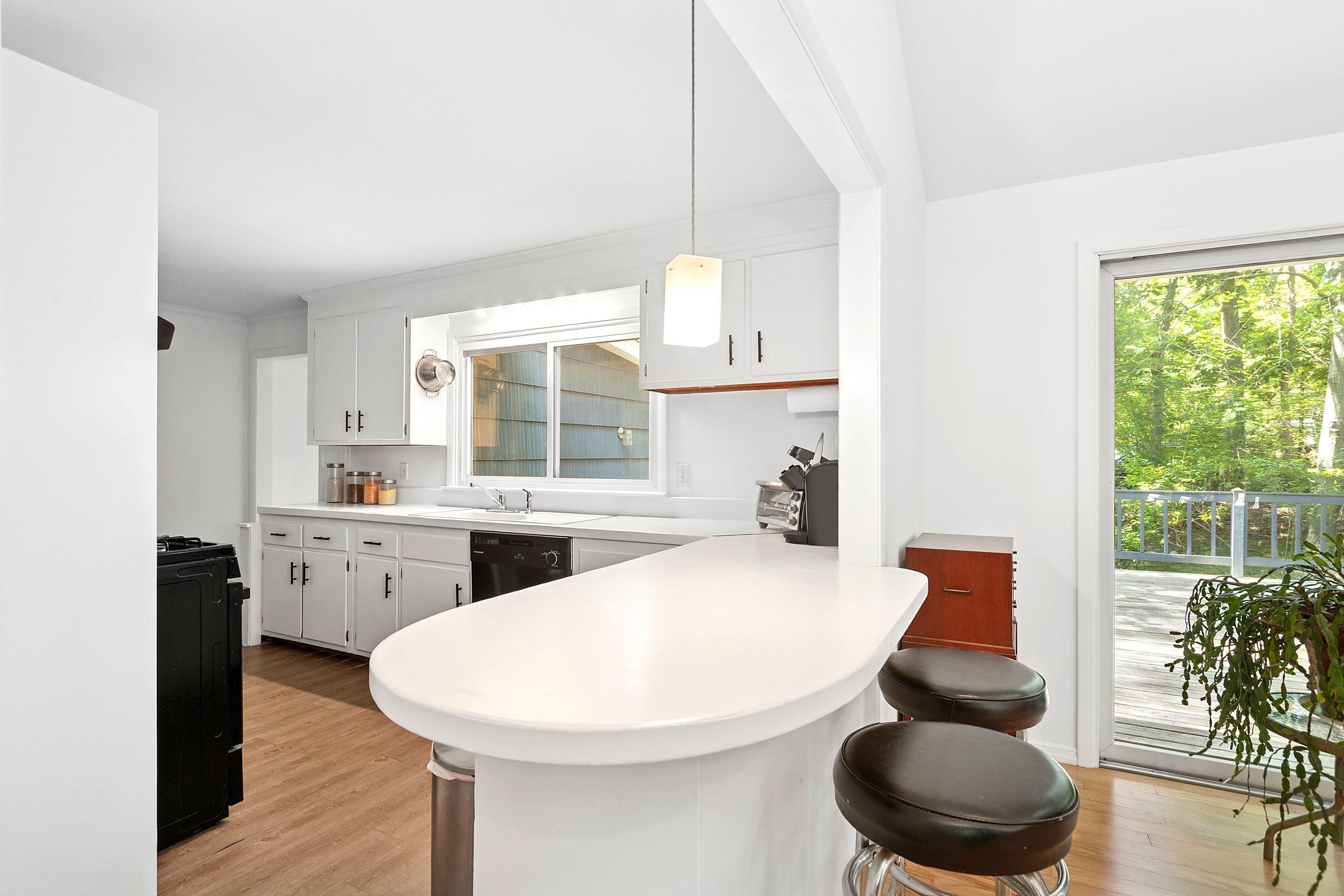 803 Noyack Rd, Southampton, NY 11968 | Out East