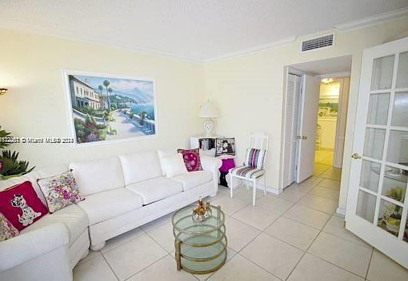 1700 NE 191st St APT 110, Miami, FL 33179 | Zillow