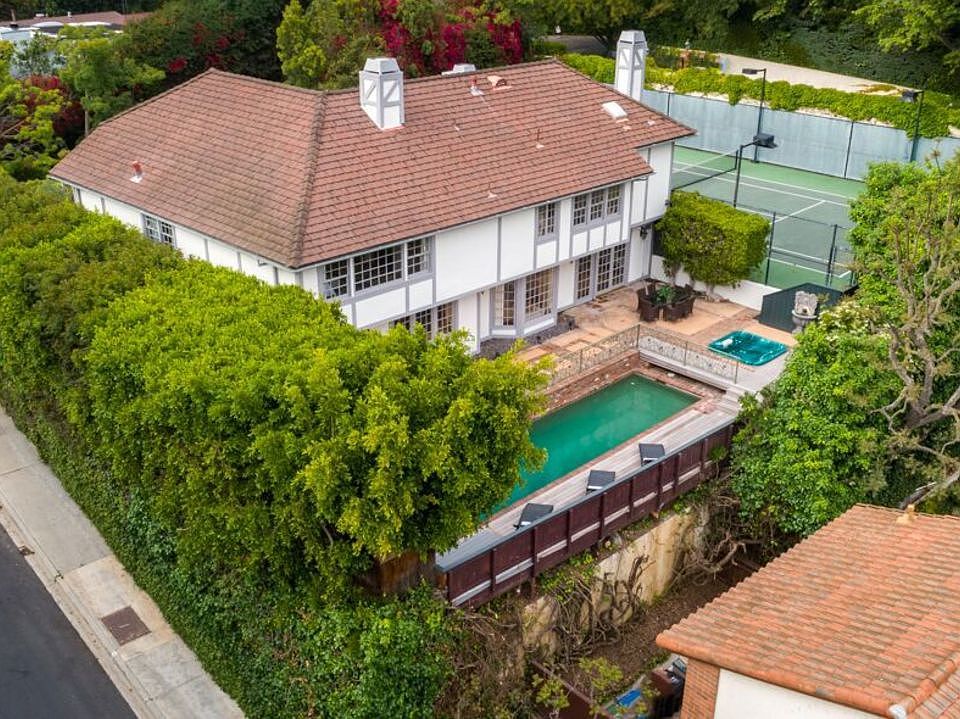 11993 Brentridge Ln, Los Angeles, CA 90049 | Zillow