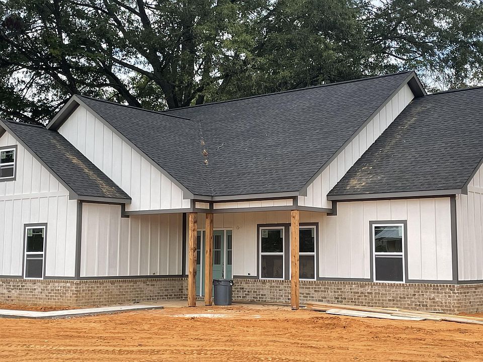 562 E Main St, Baldwyn, MS 38824 | MLS #23-2544 | Zillow