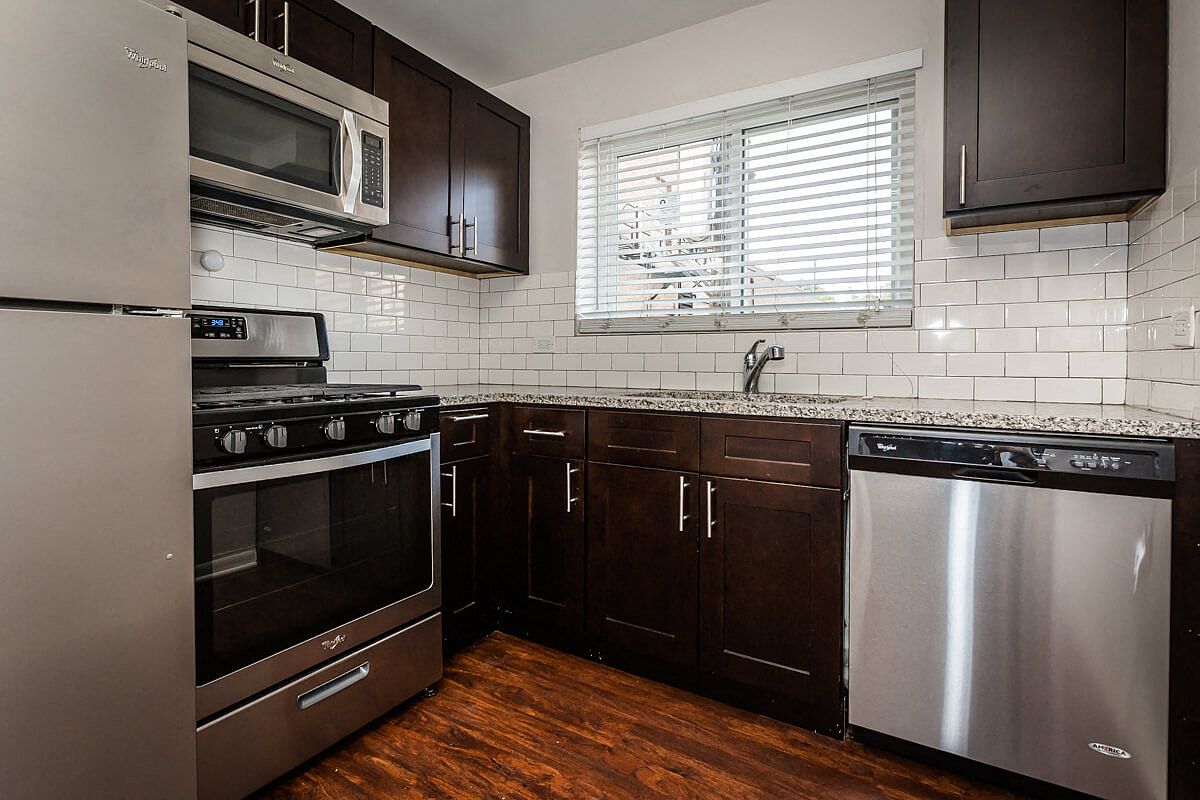 7539 N Bell Ave #7549-2C, Chicago, IL 60645 | Zillow