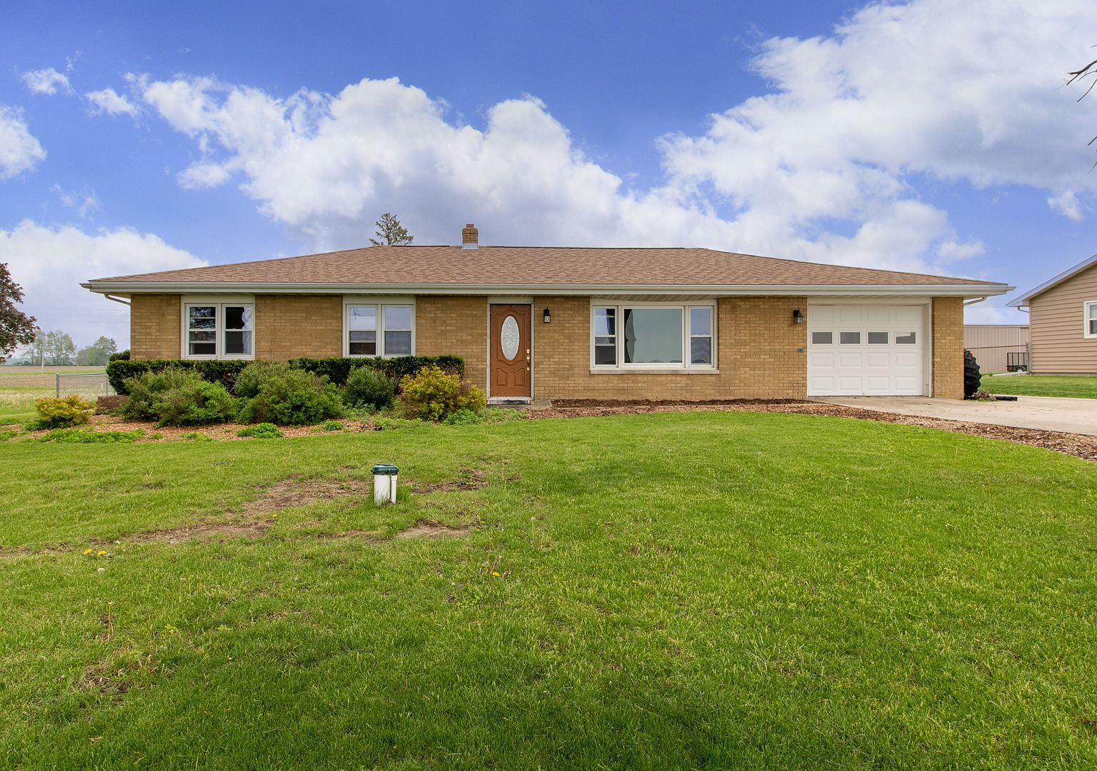 9937 N 1250 East Rd, Shirley, IL 61772 | Zillow
