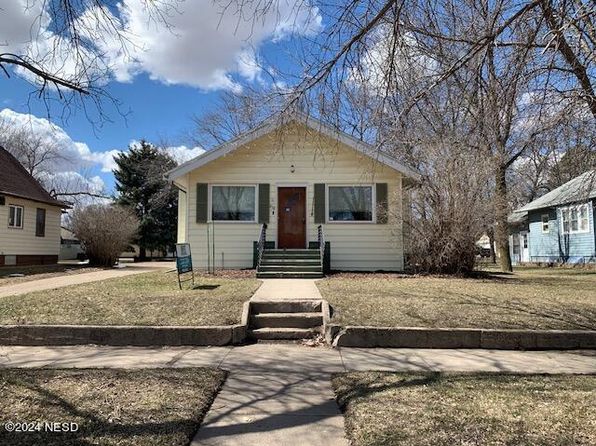 Redfield SD Single Family Homes For Sale - 8 Homes | Zillow