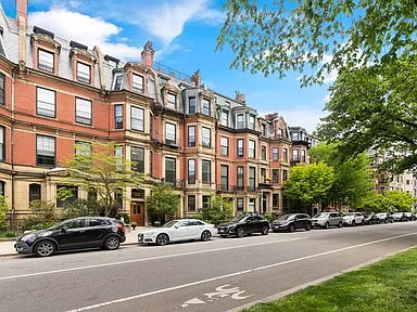 135 Commonwealth Ave Boston MA | Zillow