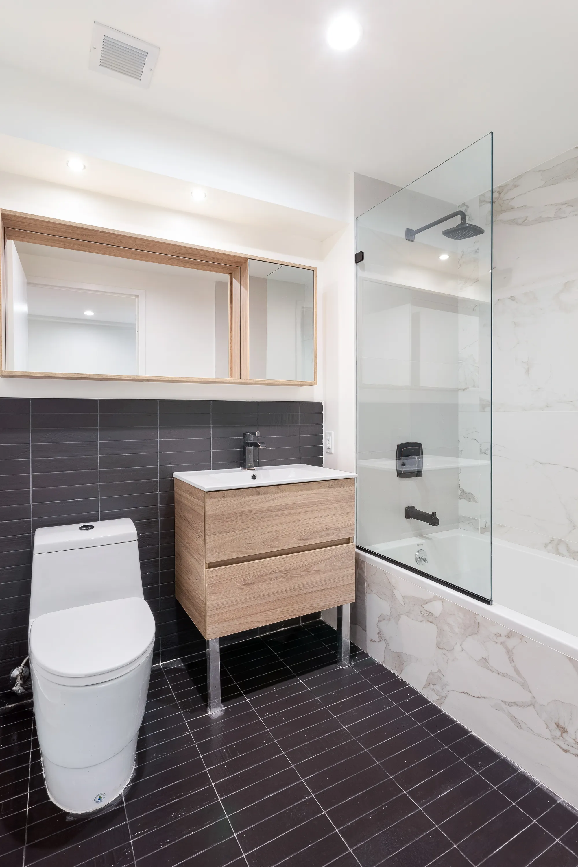 25 Bruckner Boulevard #2PR in Mott Haven, Bronx | StreetEasy