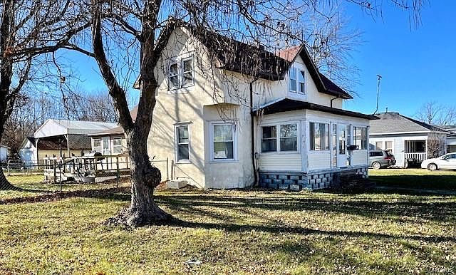 411 Harrison St, Lebanon, MO 65536 | Zillow