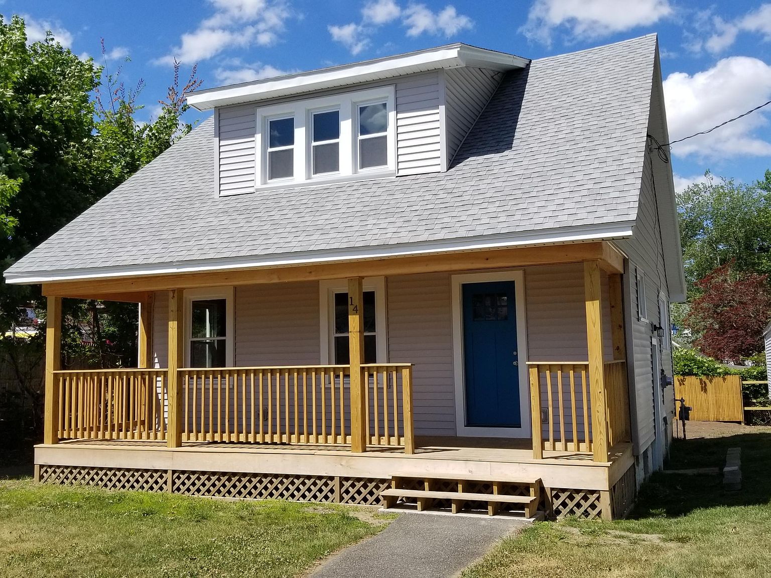 14 Bernard St, Springfield, MA 01109 | Zillow