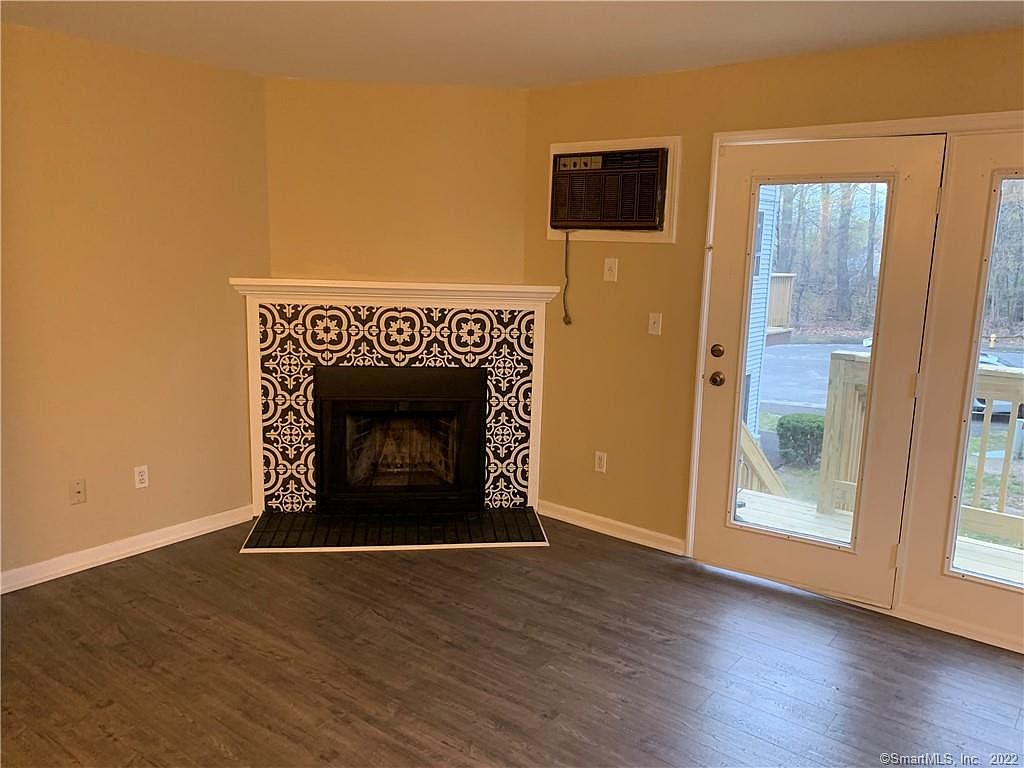 117 Hamden Ave APT I, Waterbury, CT 06704 | Zillow