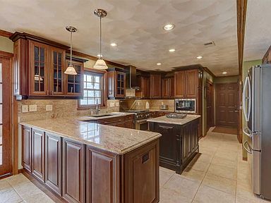 W9561 Lake Dr, Edgerton, WI 53534 | Zillow