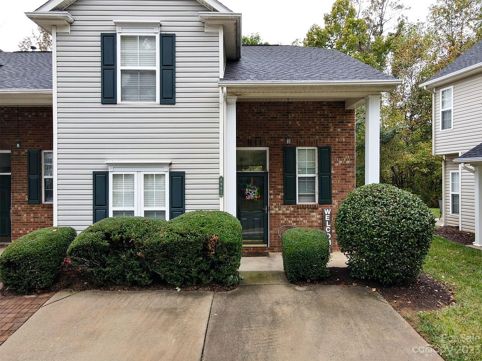 8941 Cinnabay Dr, Charlotte, NC 28216 | Zillow