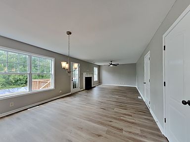 1084 Ishee Dr, Clarksville, TN 37042 | Zillow