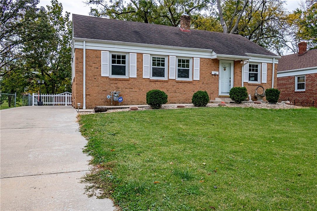 1635 W Decatur St, Decatur, IL 62522 | Zillow