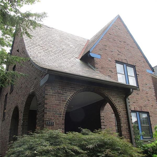 325 Leroi Rd, Pittsburgh, PA 15208 | MLS #1627952 | Zillow