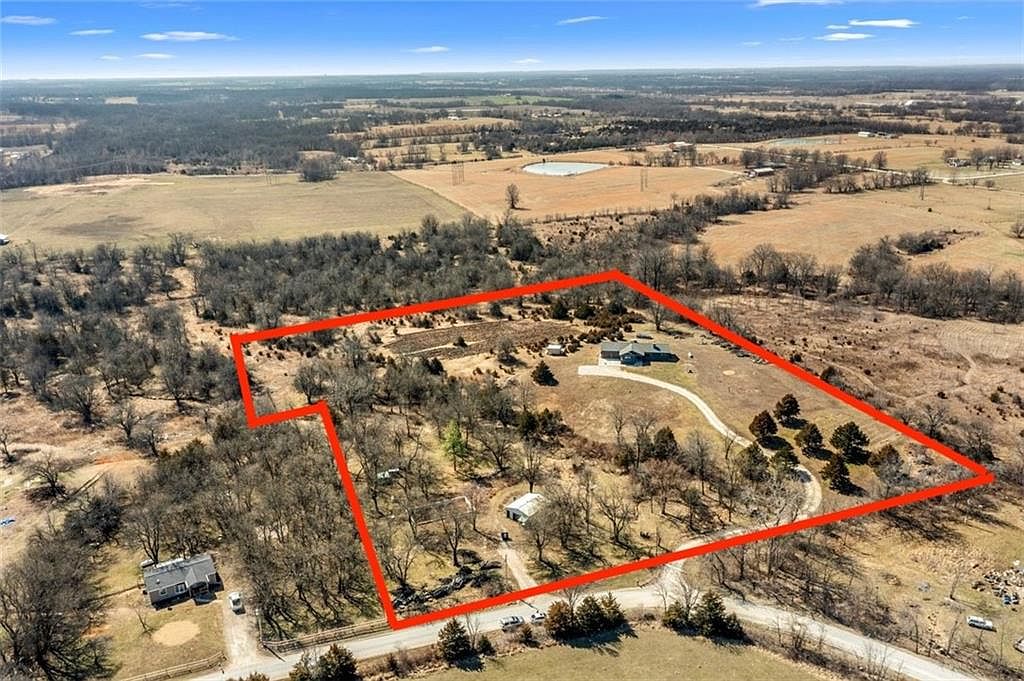 31822 S McClain Rd, Harrisonville, MO 64701 | Zillow