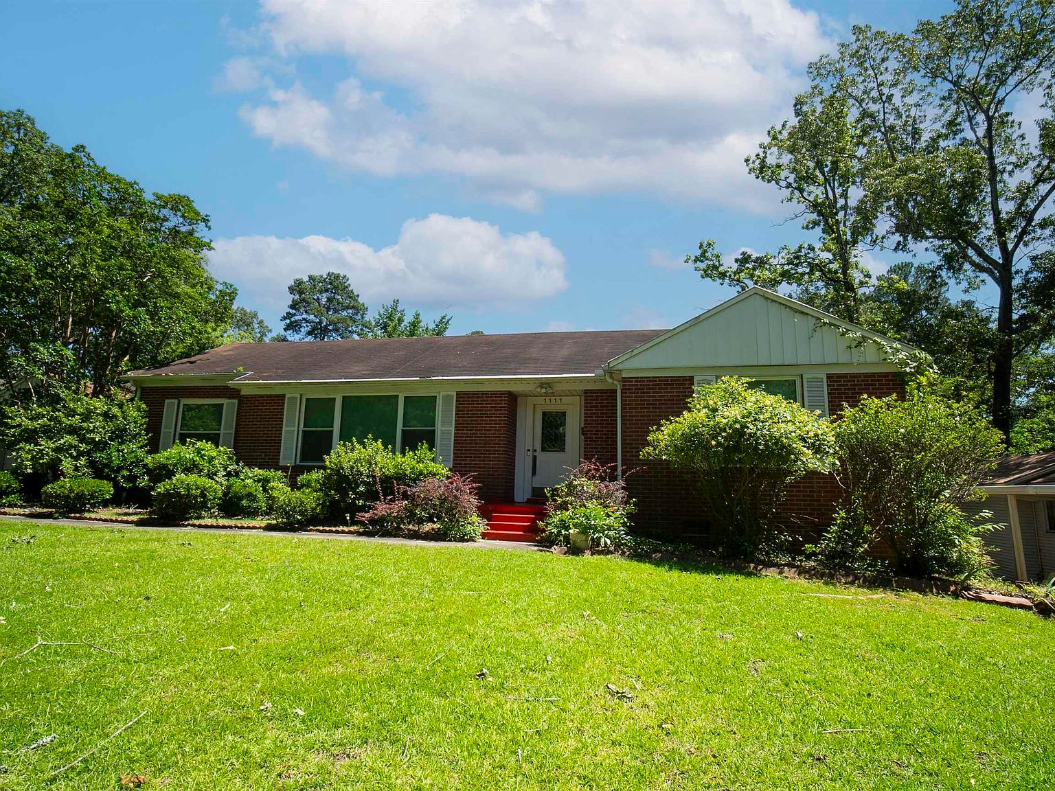 1111 W 5th St, El Dorado, AR 71730 | Zillow