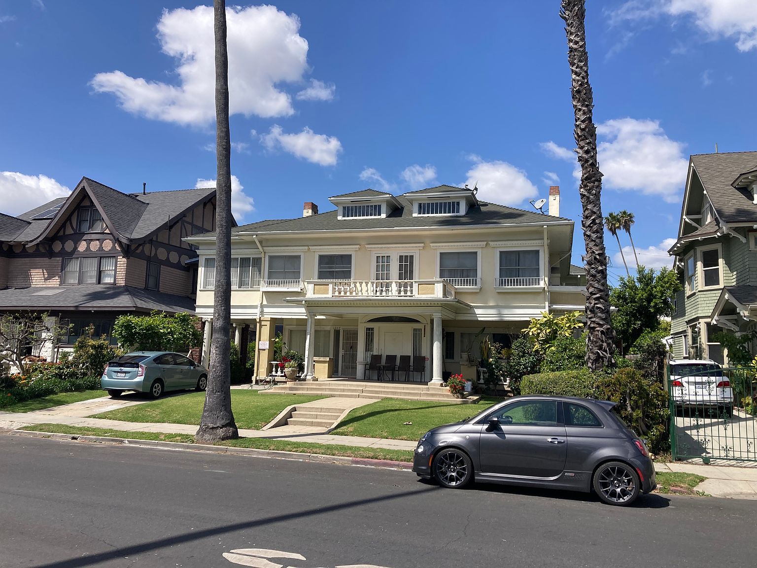 1203 3rd Ave #1203, Los Angeles, CA 90019 | Zillow