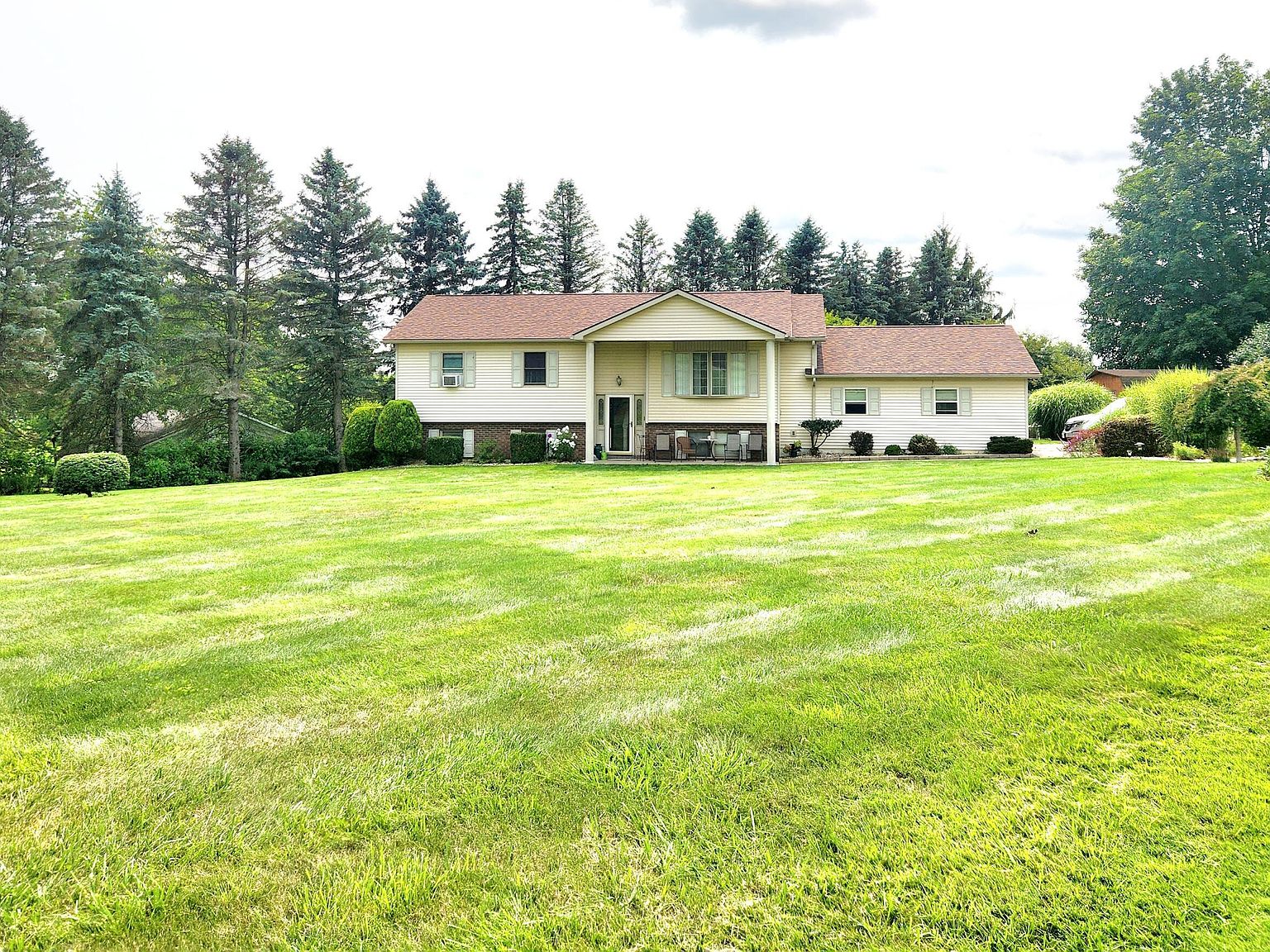 999 Winterset Rd, Ebensburg, PA 15931 | Zillow