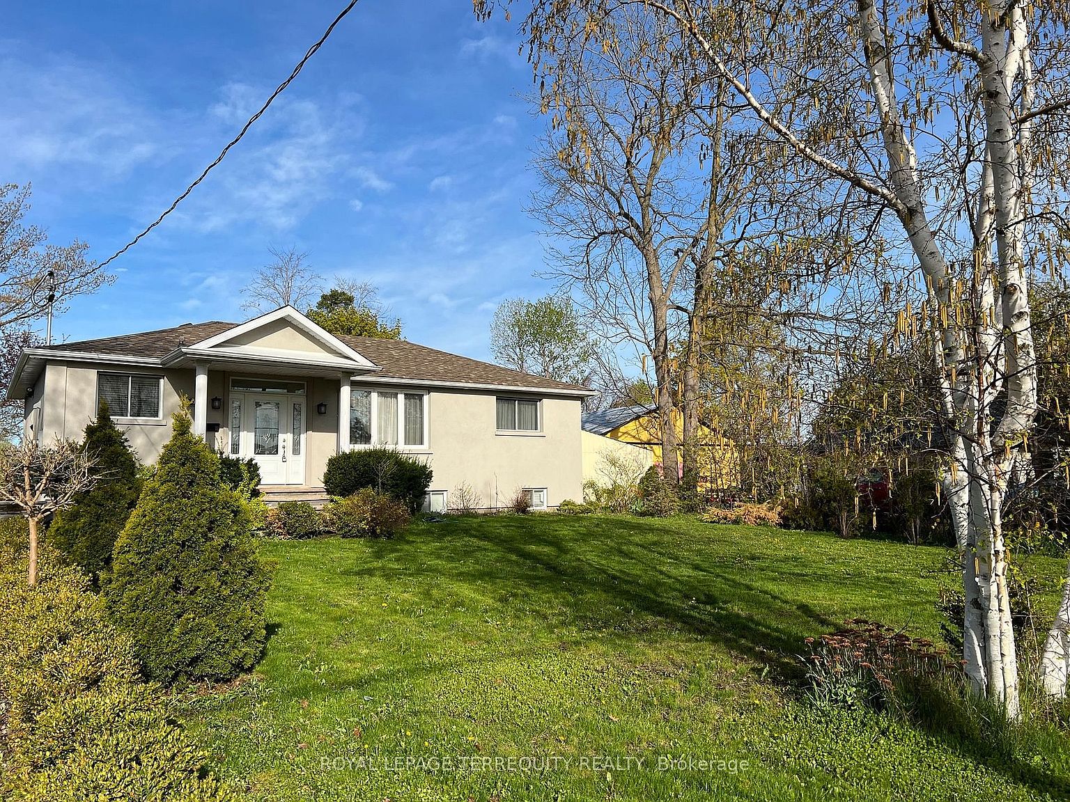1970 Liverpool Rd, Pickering, ON L1V 1W5 | Zillow