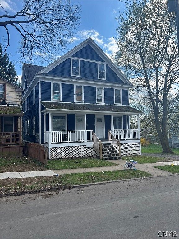 28 Bradford St, Auburn, NY 13021 | Zillow