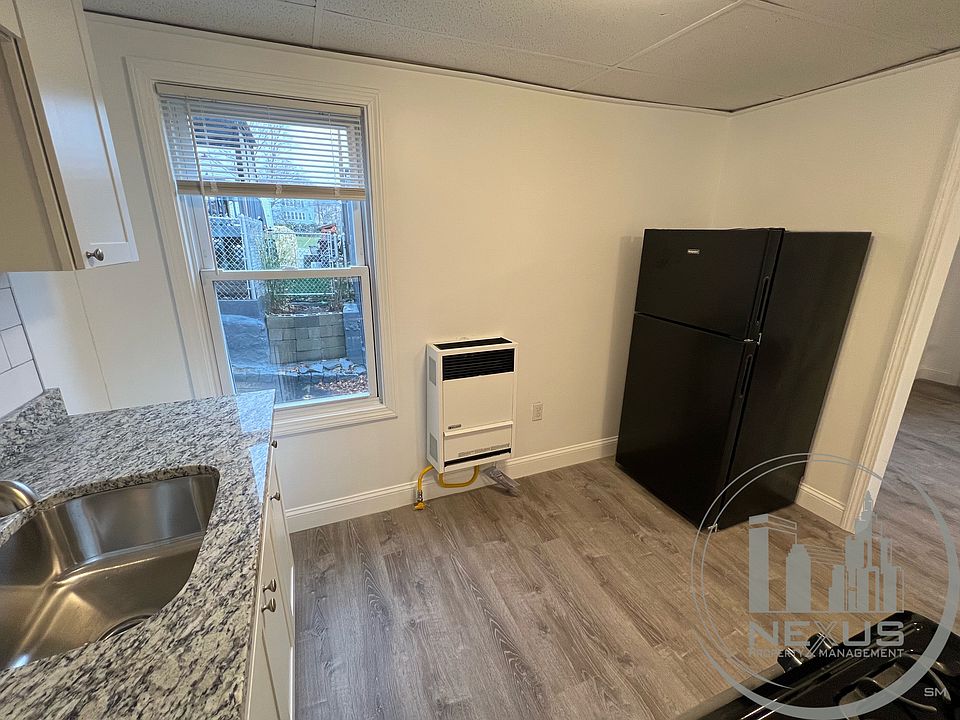 210-212 N Main St - 210-212 N Main St Woonsocket RI | Zillow