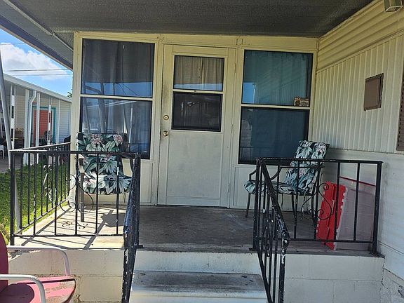 10588 1st Way N, Saint Petersburg, FL 33716 | MLS #11433448 | Zillow