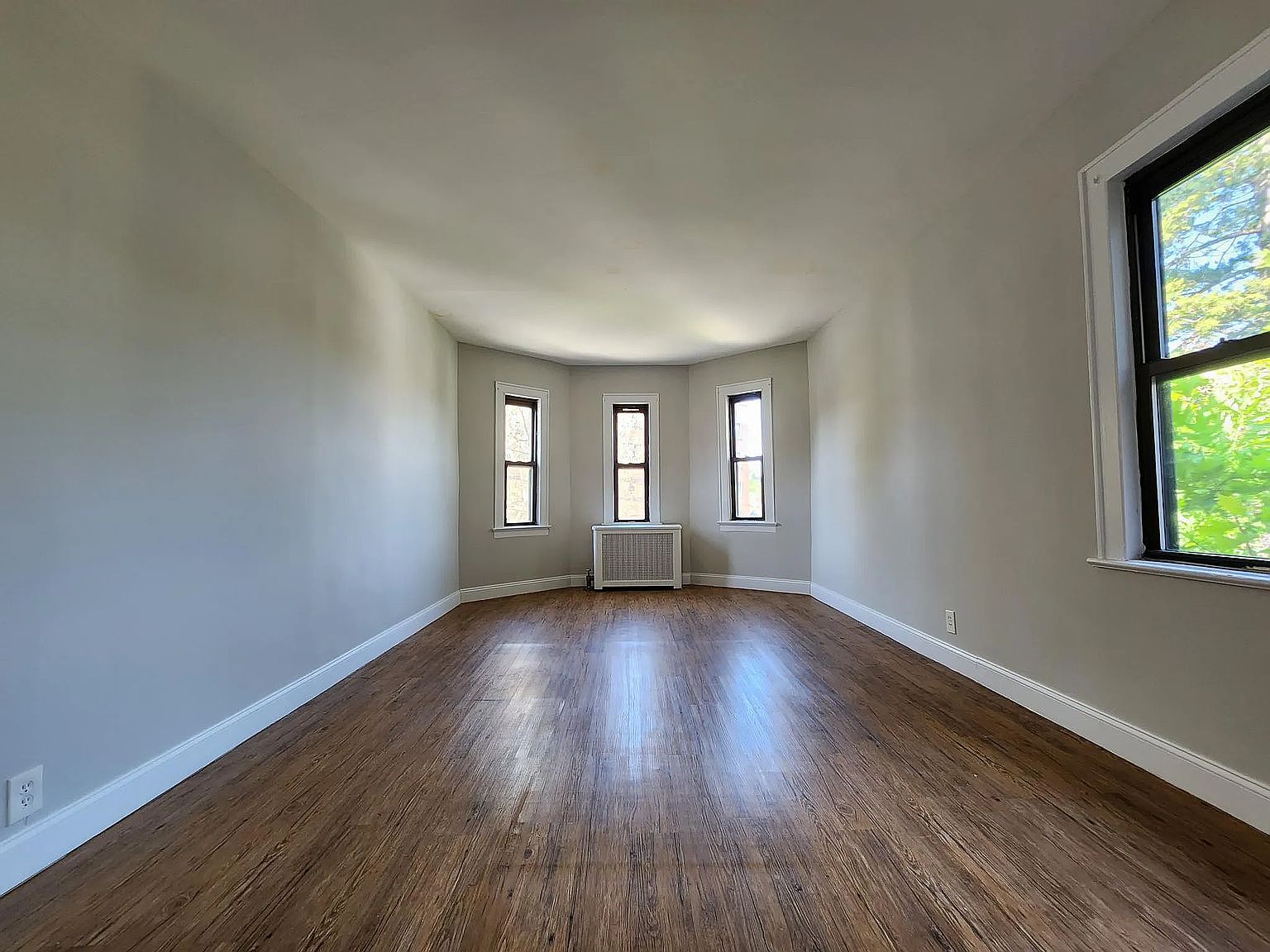 24 Maple Ave #1D, Bronx, NY 10465 | Zillow
