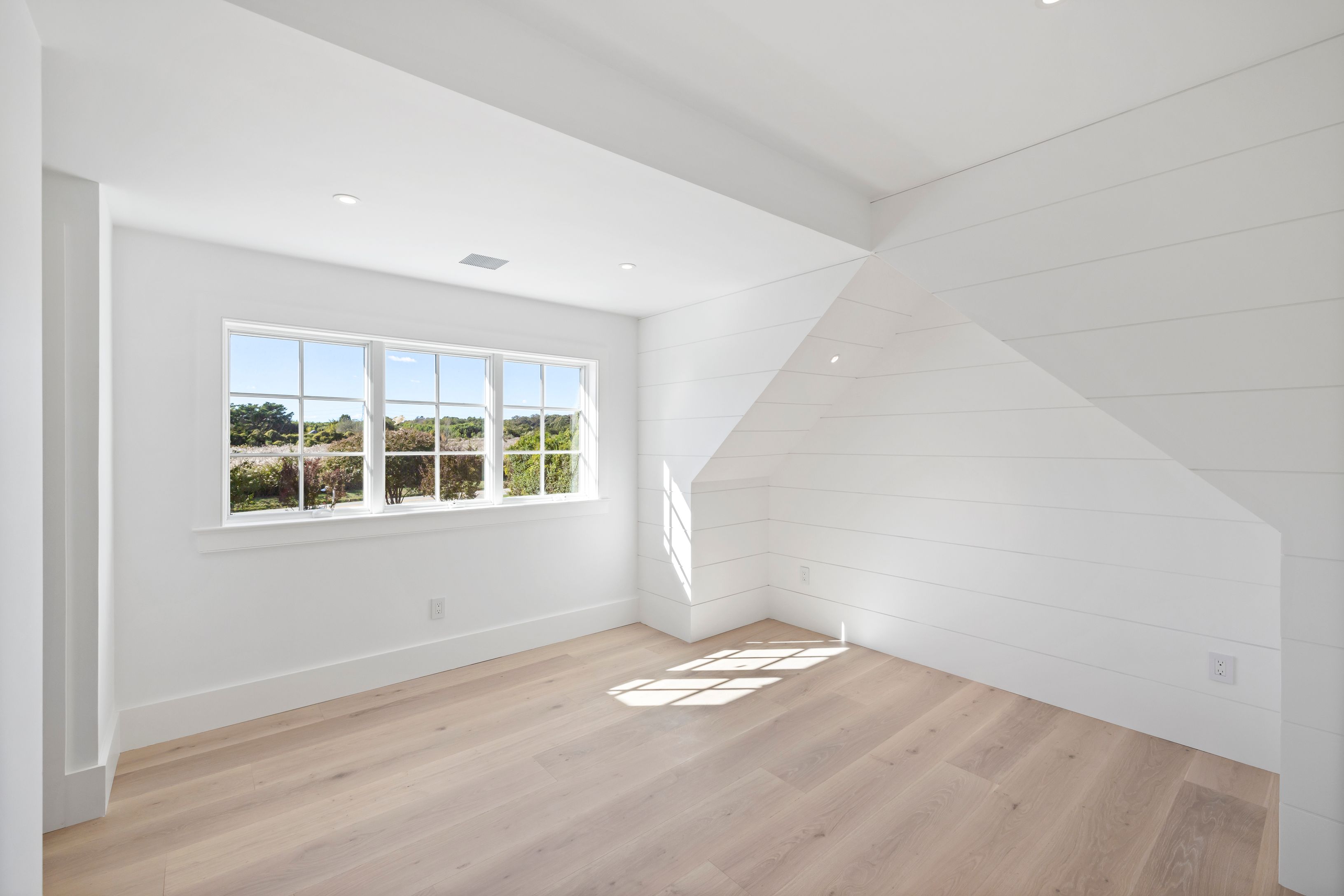 702 David Whites Ln, Southampton, NY 11968 | Out East