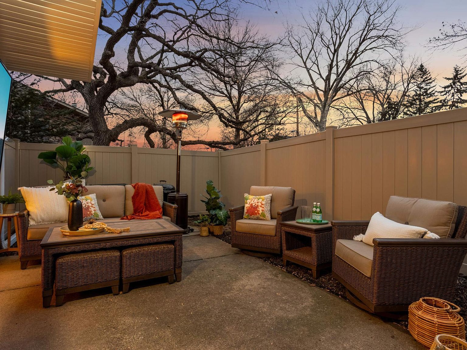 4513 Cedar Lake Rd S, Minneapolis, MN 55416 | Zillow