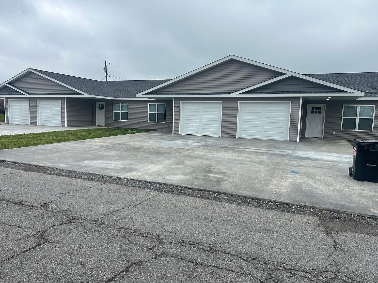 1900 E Boyton St #C, Marion, IL 62959 | Zillow