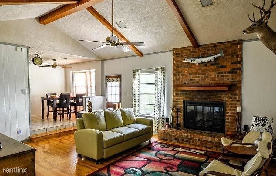 2206 Dewberry Ln, Bryan, TX 77807 | Zillow