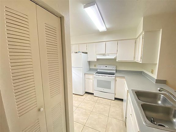 2219 SW 39th Way, Gainesville, FL 32607 | Zillow