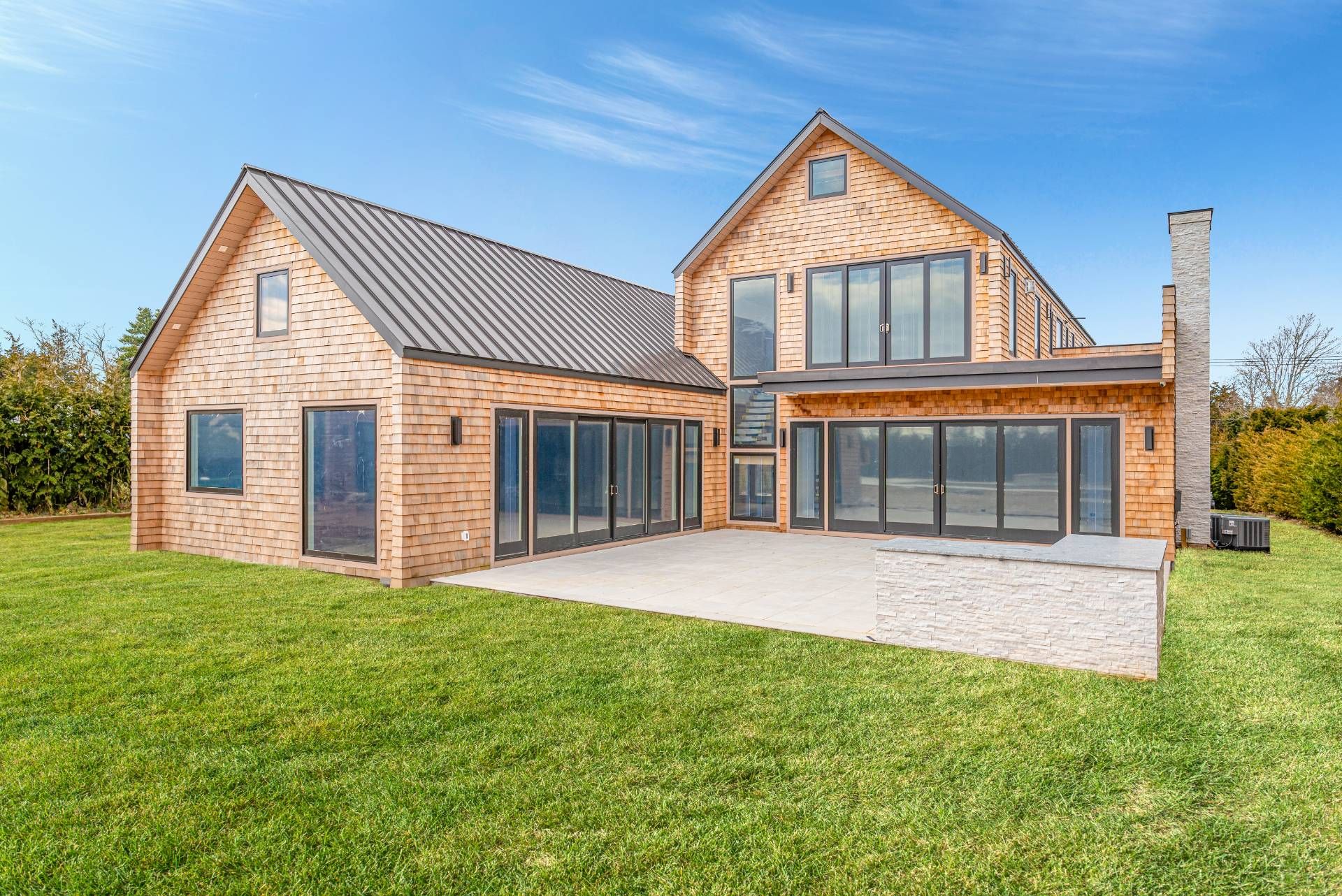 518 North Main St, Southampton, NY 11968 | Out East