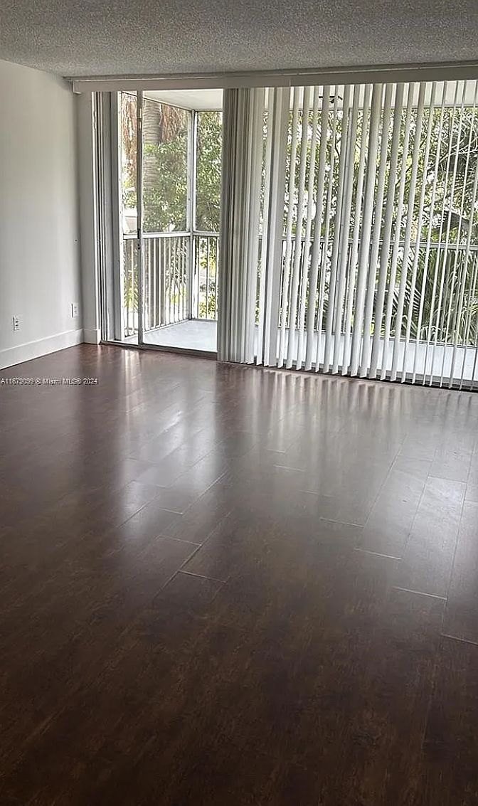 701 NW 214th St UNIT 1, Miami, FL 33169 | Zillow