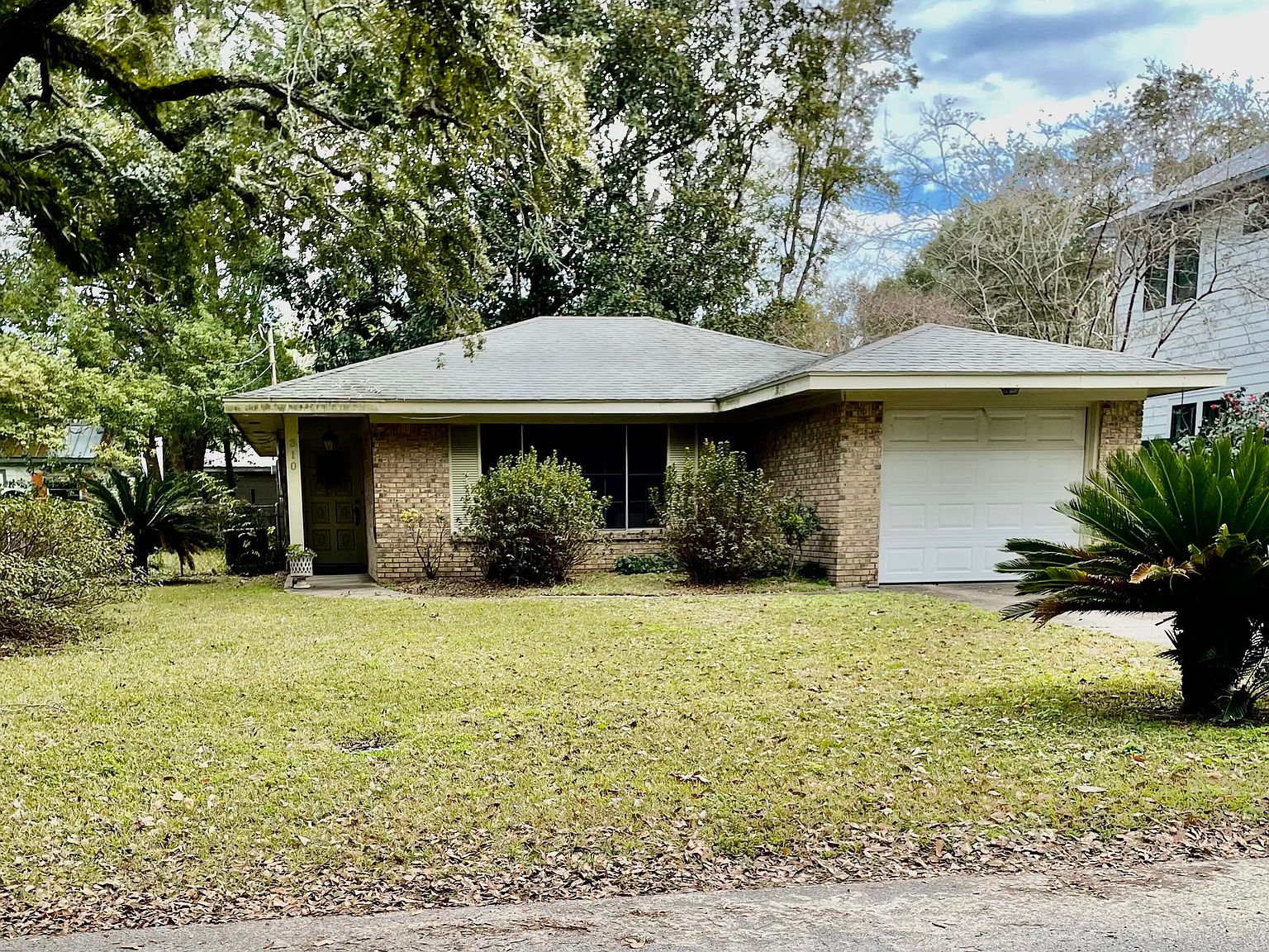 310 Hillandale Ave, Ocean Springs, MS 39564 | Zillow