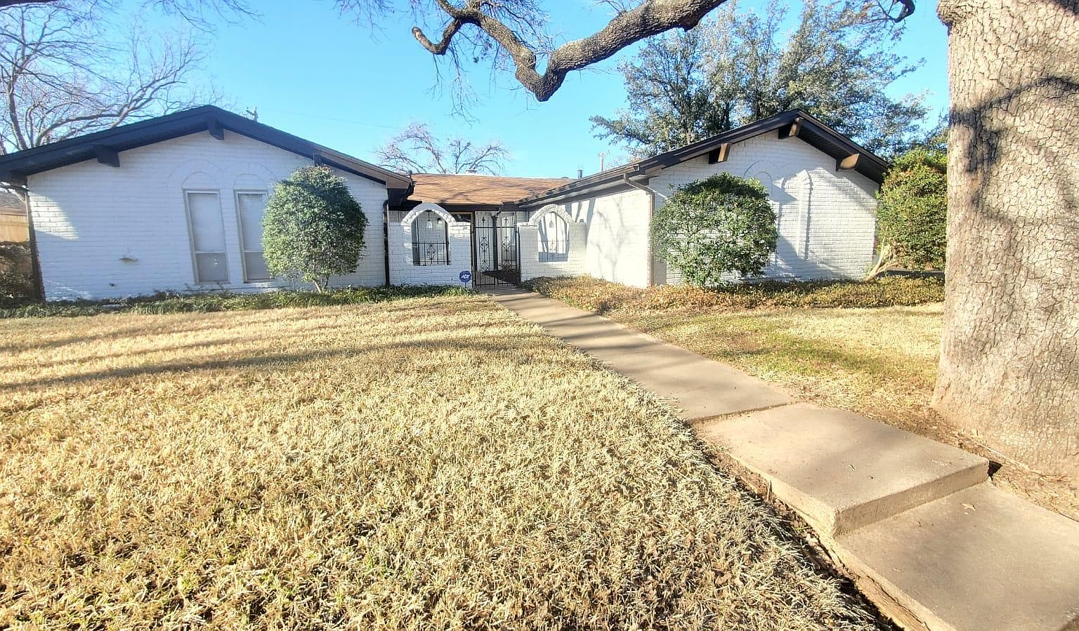 309 Cooper Dr, Hurst, TX 76053 | Zillow