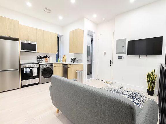 170 1st Ave #G, New York, NY 10009 | Zillow