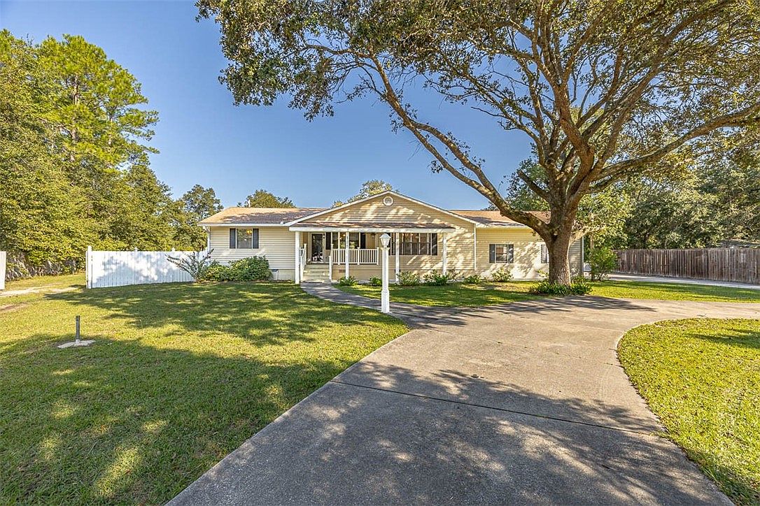 128 Baumgardner Cir, Brunswick, GA 31523 | MLS #1642378 | Zillow