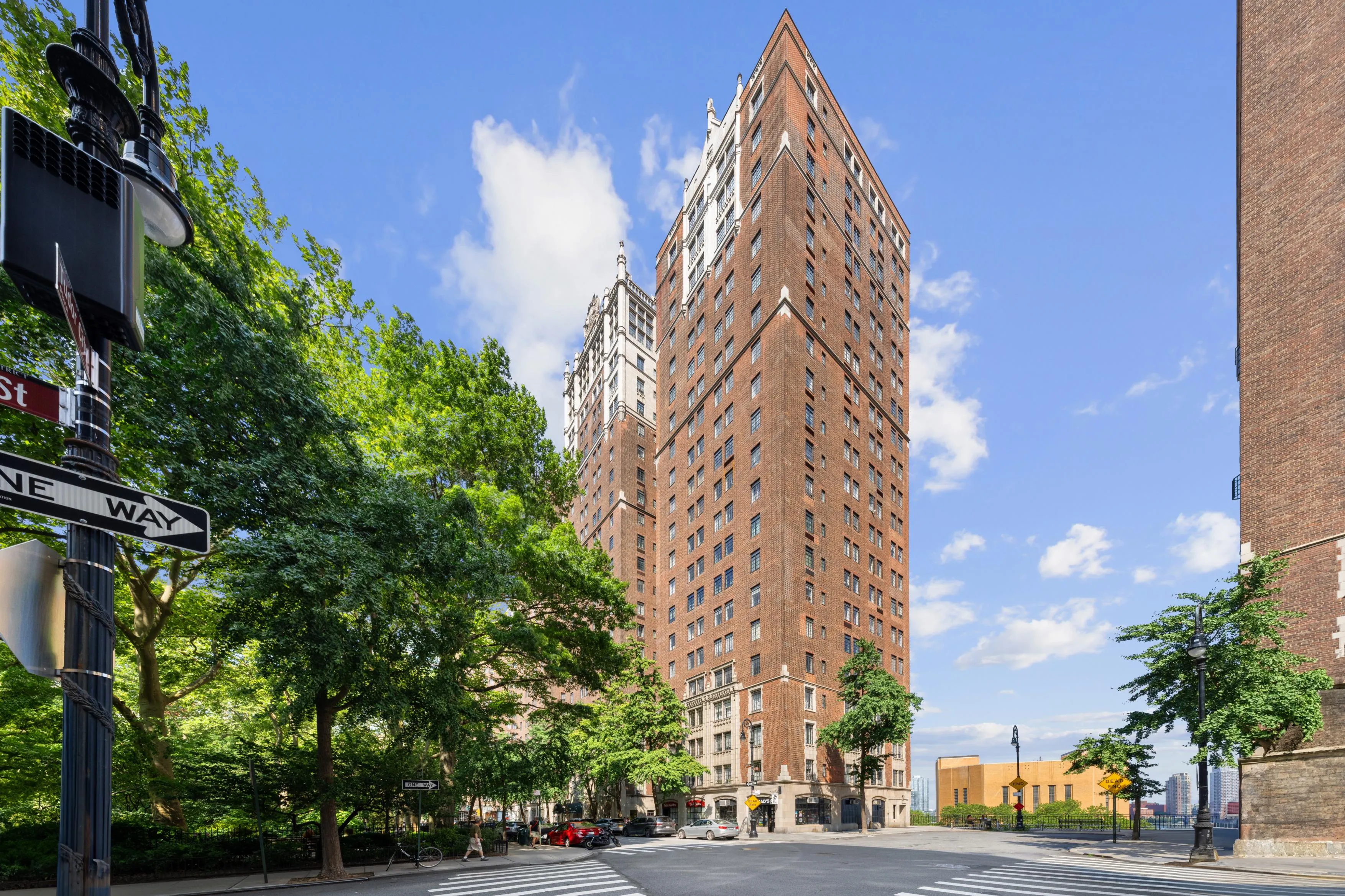25 Tudor City Place #1810 in Murray Hill, Manhattan | StreetEasy