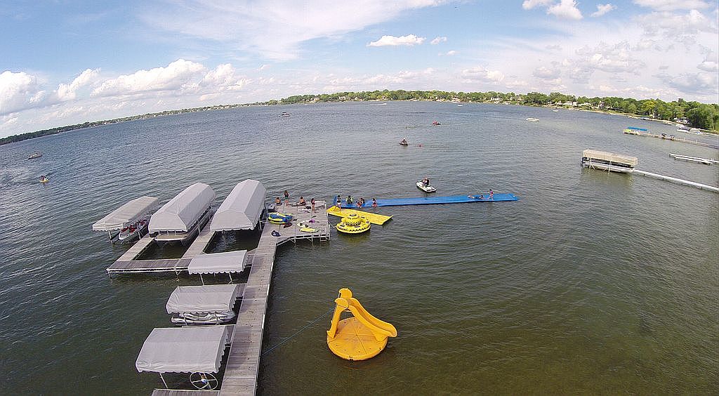 3320 Three Lakes Ln, Orchard Lake, MI 48324 | Zillow