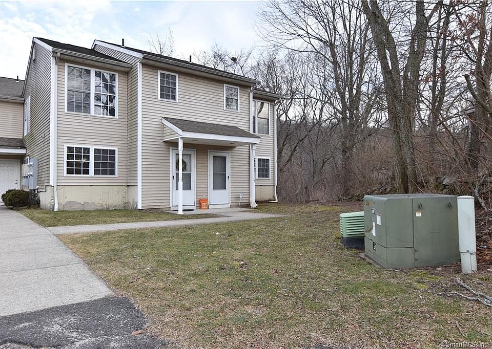 92 Hamden Ave APT 1, Waterbury, CT 06704 | Zillow