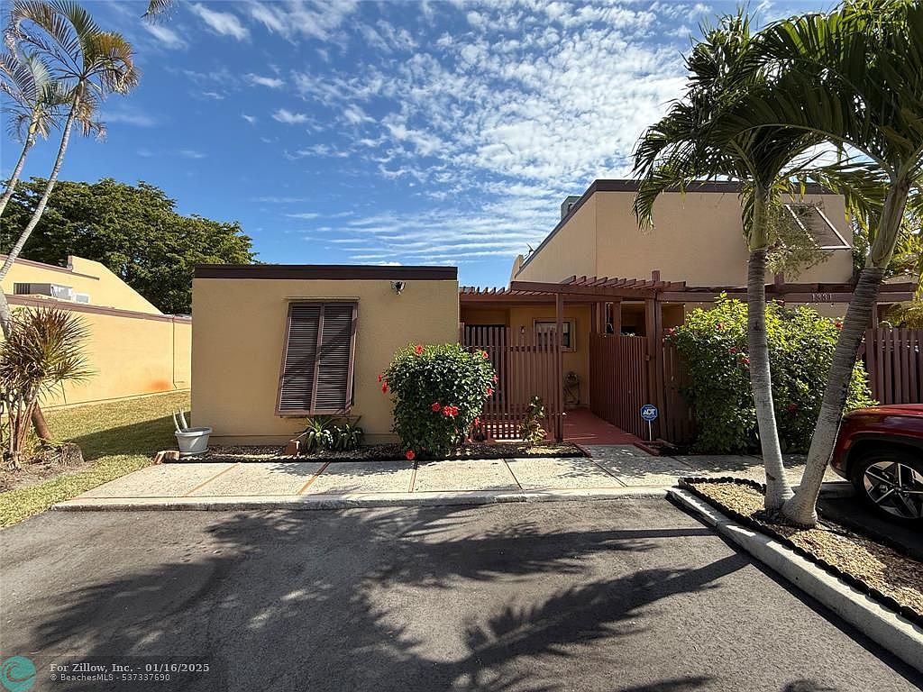 1341 E Golfview Dr UNIT 1341, Hollywood, FL 33026 | MLS #F10480843 | Zillow