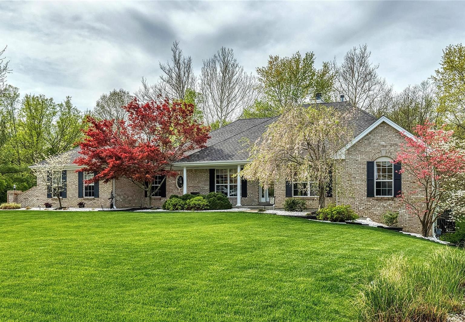 5583 E Hennsley Ct, Weldon Spring, MO 63304 | Zillow